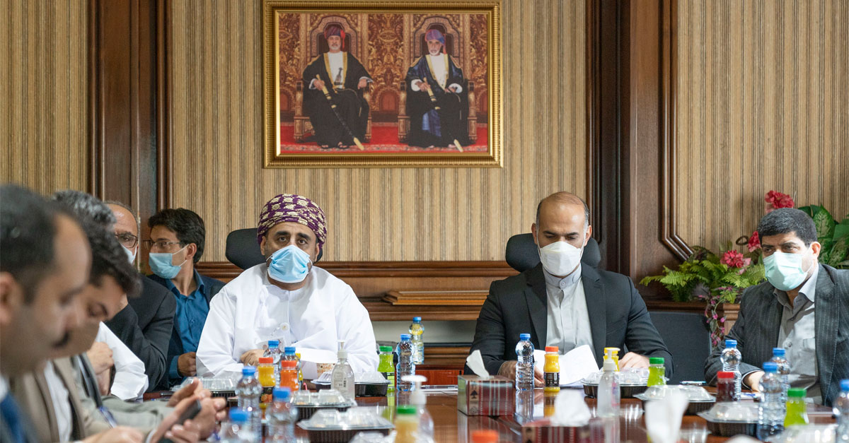 Iranian business delegation visits Madayn - Black & White Oman